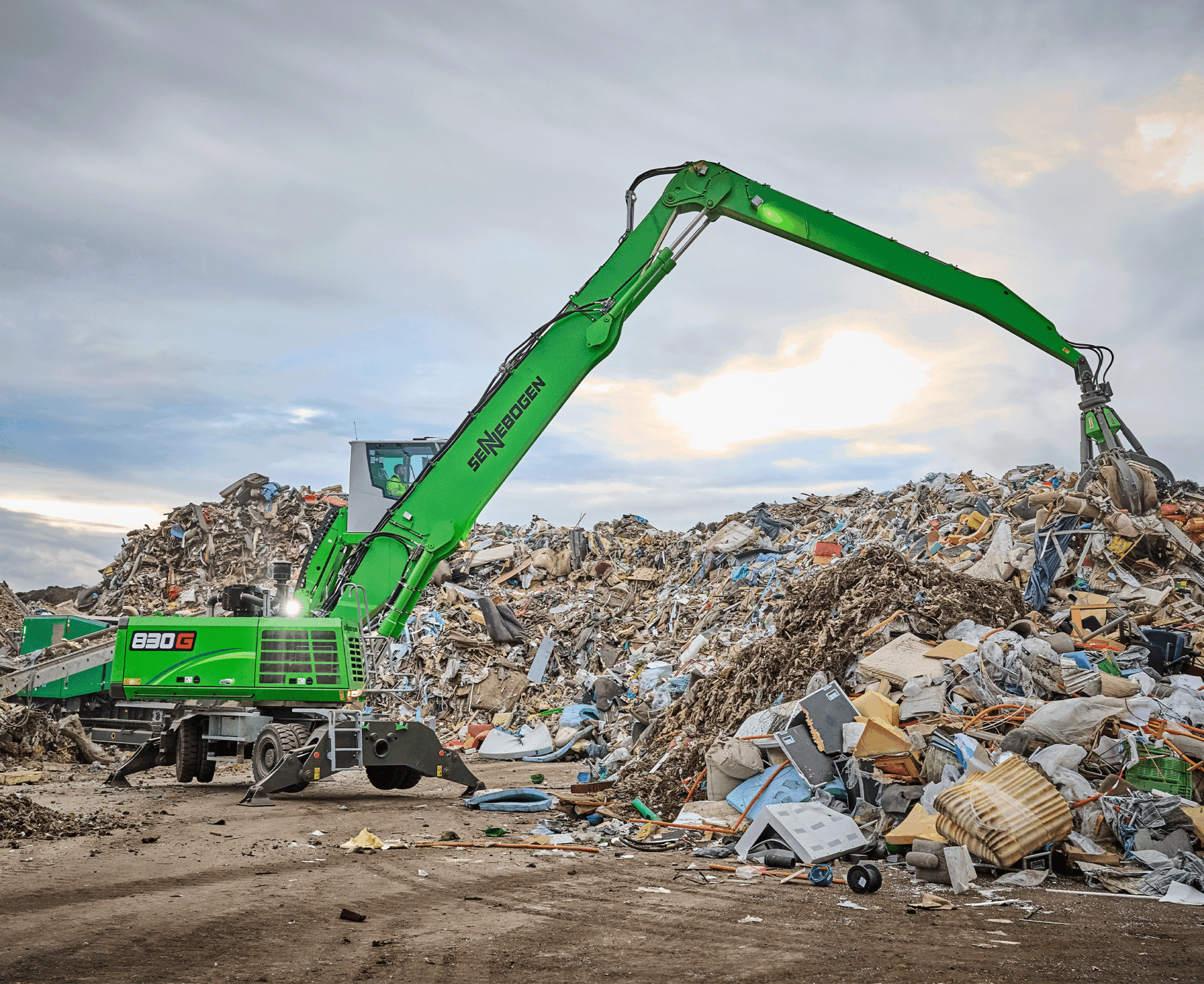 Sennebogen 830G Waste Handlers - Molson Equipment