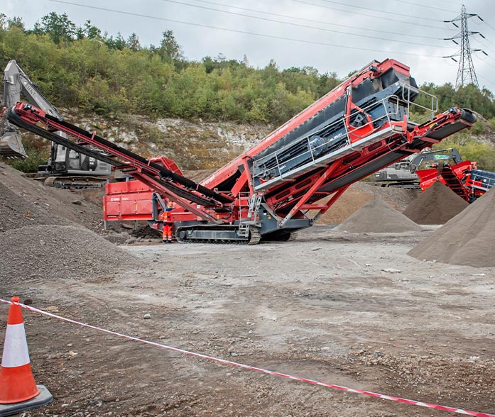 Finlay 693+ SPALECK Finlay 123 Offer, Inclined Screeners - Molson Finlay