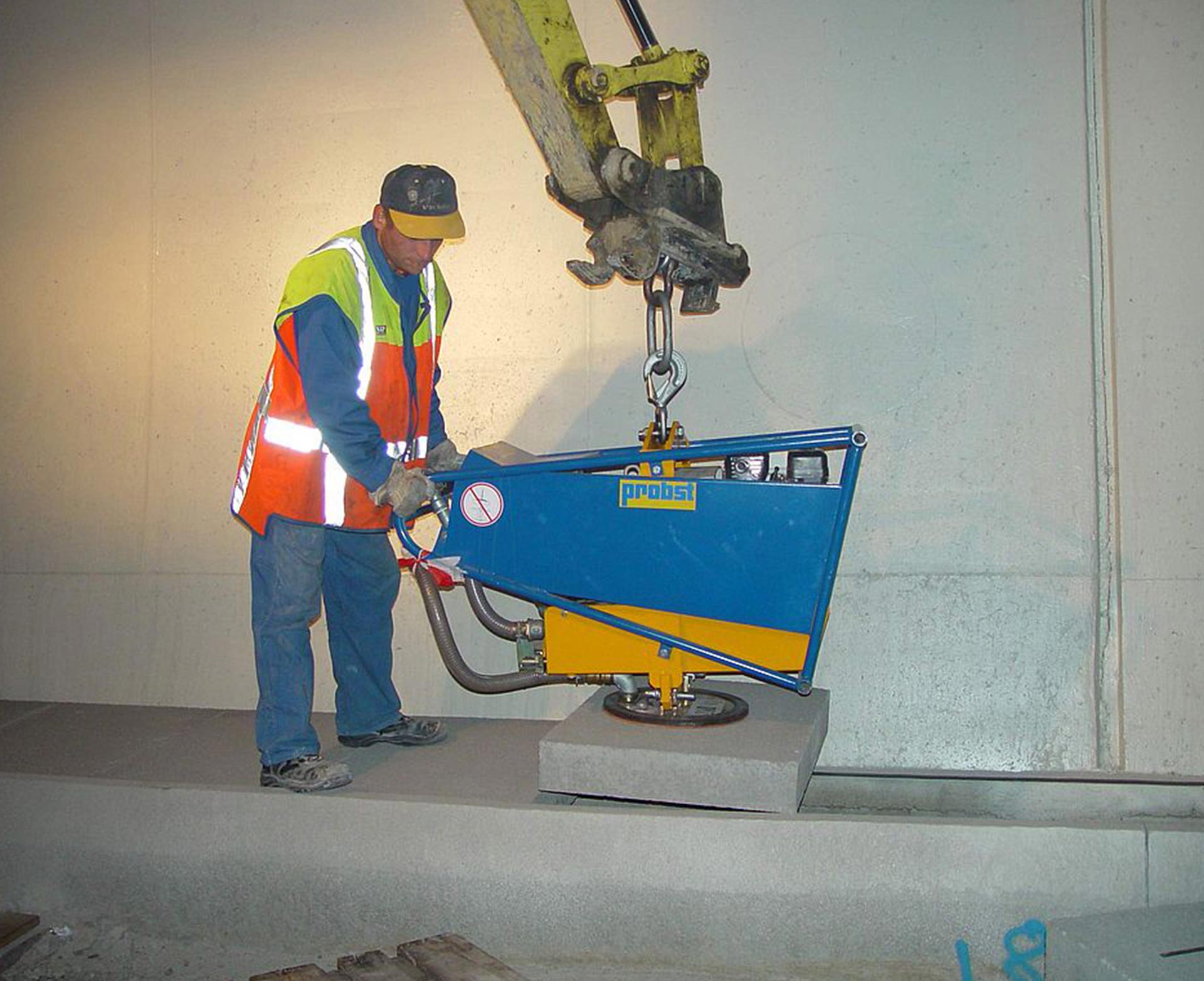 Probst Vacuum Lifting Device Handling & Laying Scotland - Molson Scotland
