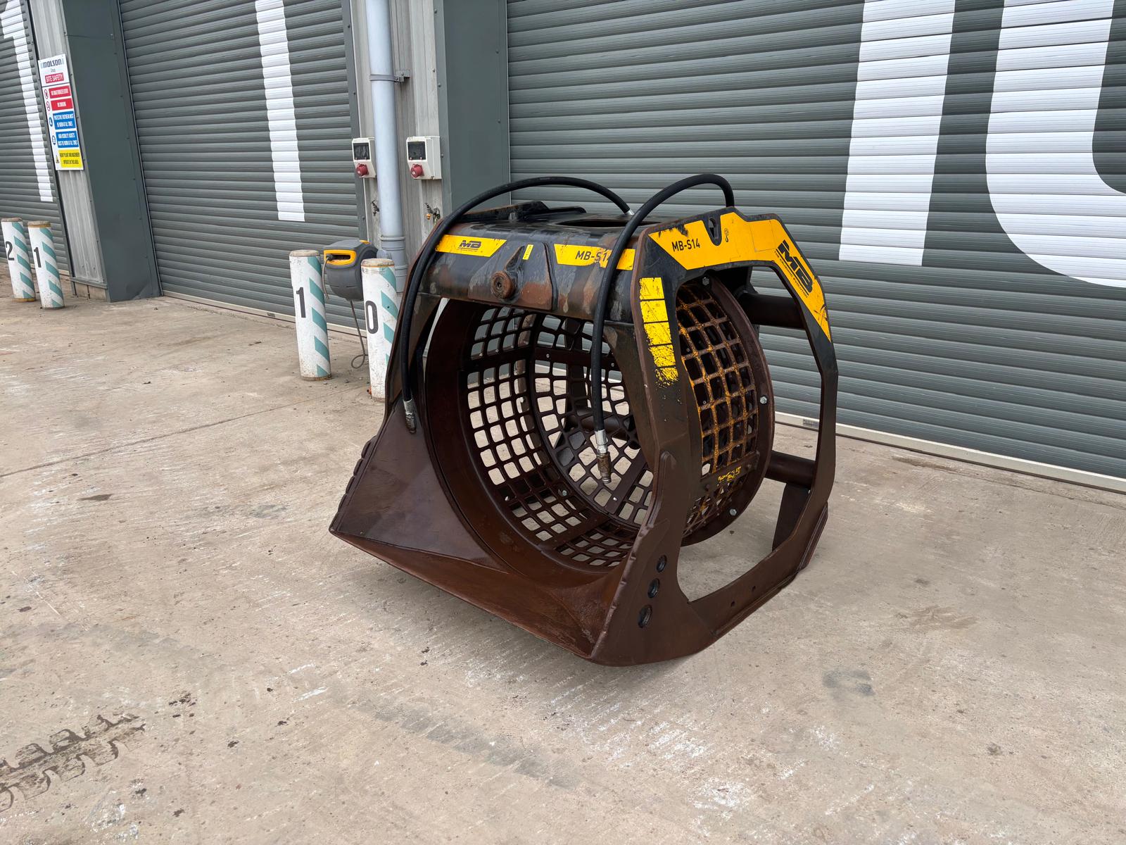 Used MB-S14 Attachments - Molson Used